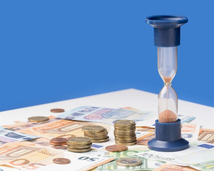 Bulgaria will Try to Introduce the Euro on January 1, 2025 – SR Management
